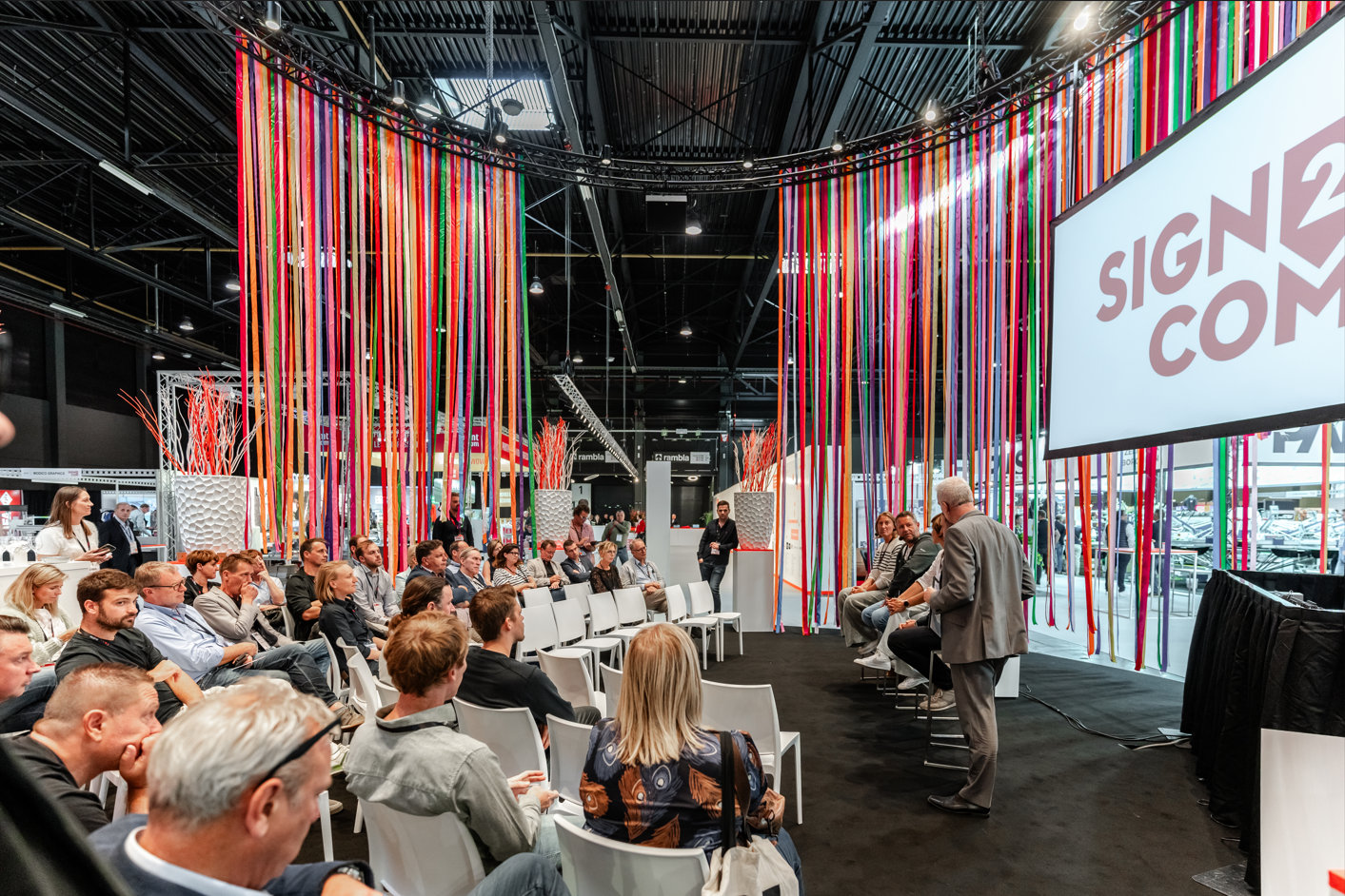 Sign2Com: Marketeer meets sign - Sign Benelux